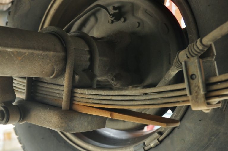 Identifying Worn or Damaged Leaf Springs