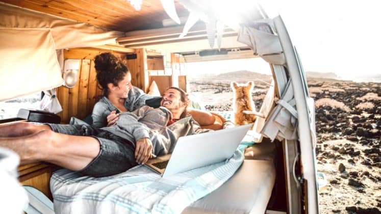 Solo Vanlife vs Vanlife as a Couple: Pros, Cons, and Tips for Both