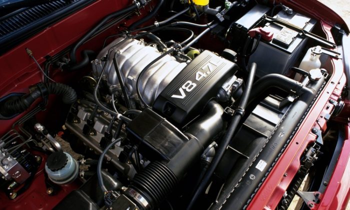 Toyota 2UZ-FE 4.7L V8 Engine: Specs, Reliability, and Performance