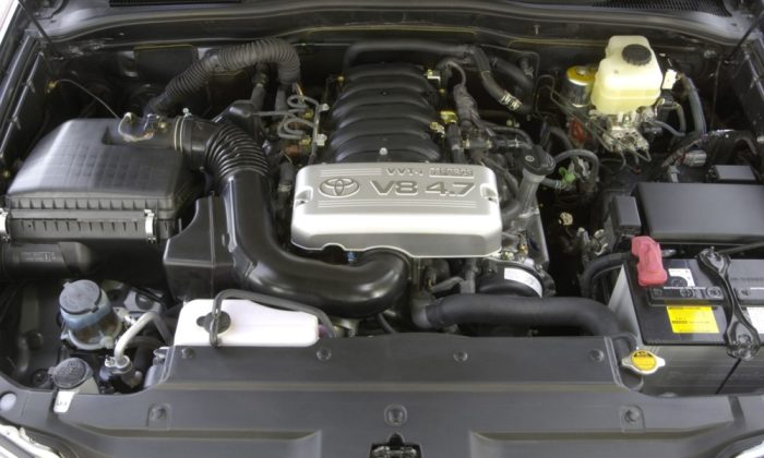 Toyota 2UZ-FE 4.7L V8 Engine: Specs, Reliability, and Performance
