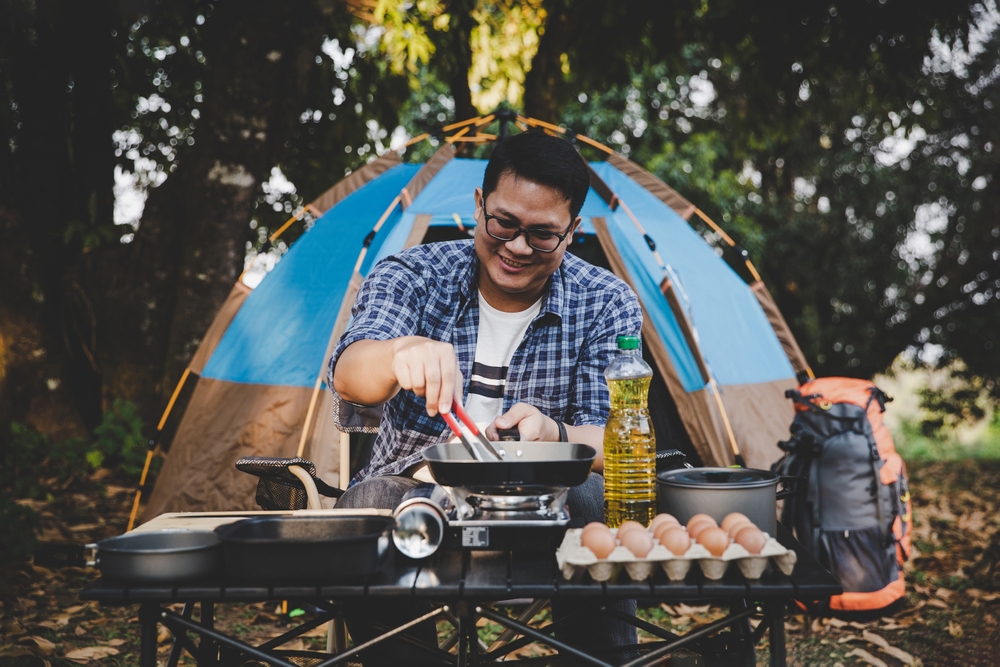 How to Cook Gourmet Meals Off the Grid