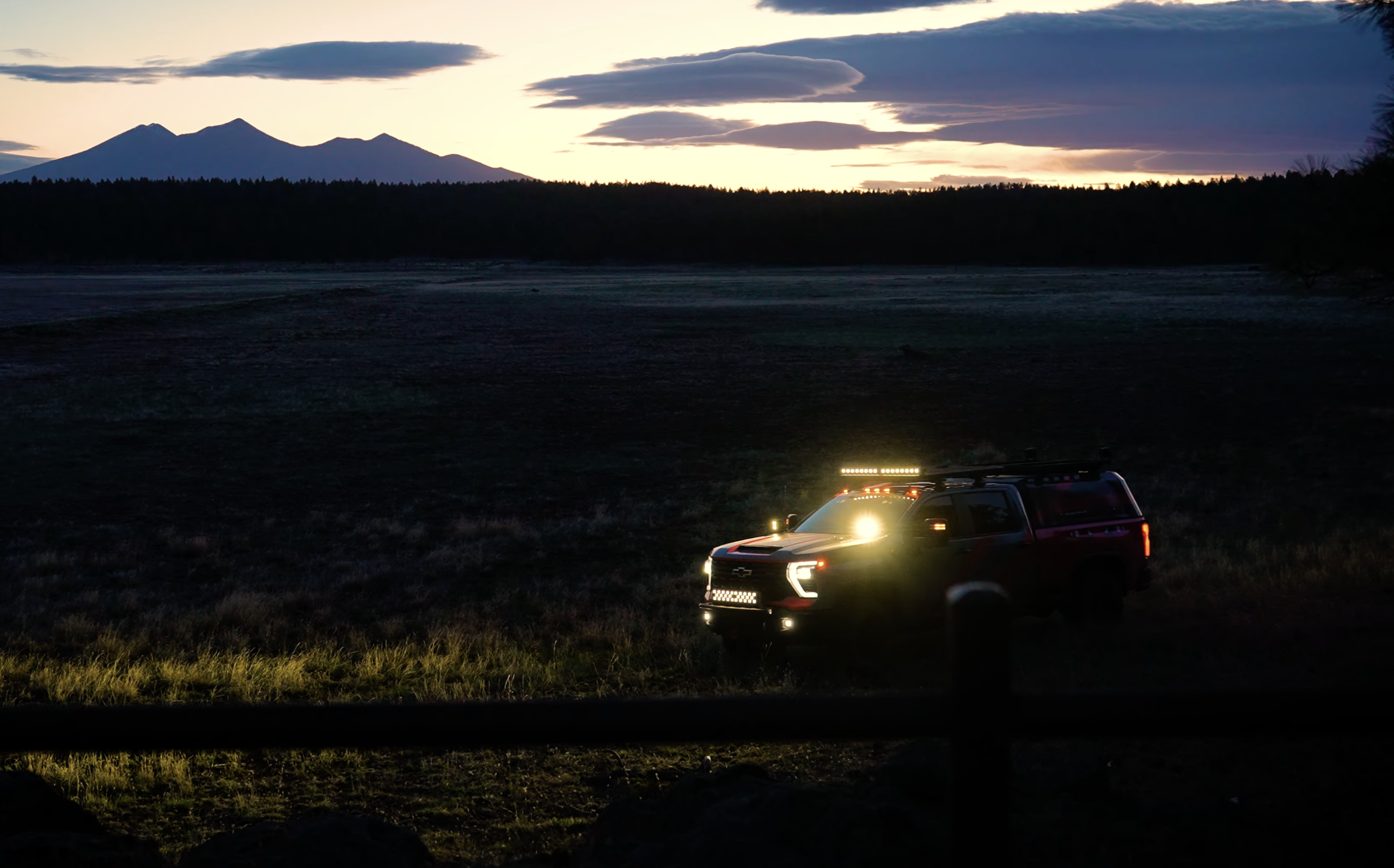 Amber vs White Off-Road Lights: Key Differences - Overlanding and ...
